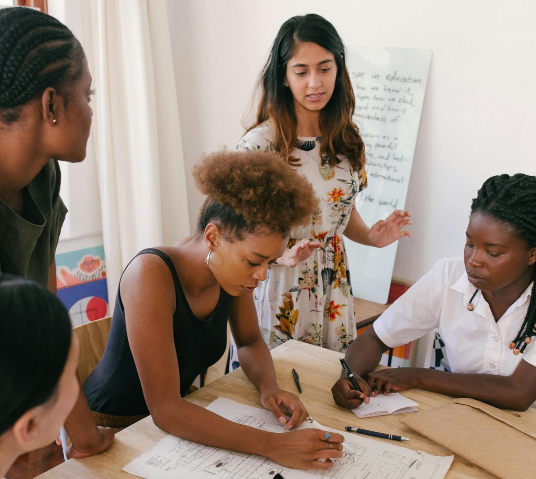 Ten ways to create a positive onboarding experience | SME Magazine