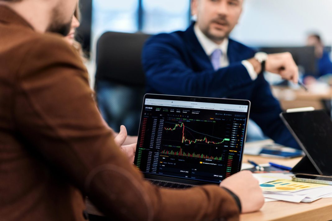 First-time investing for SME founders: A five-step checklist | SME Magazine